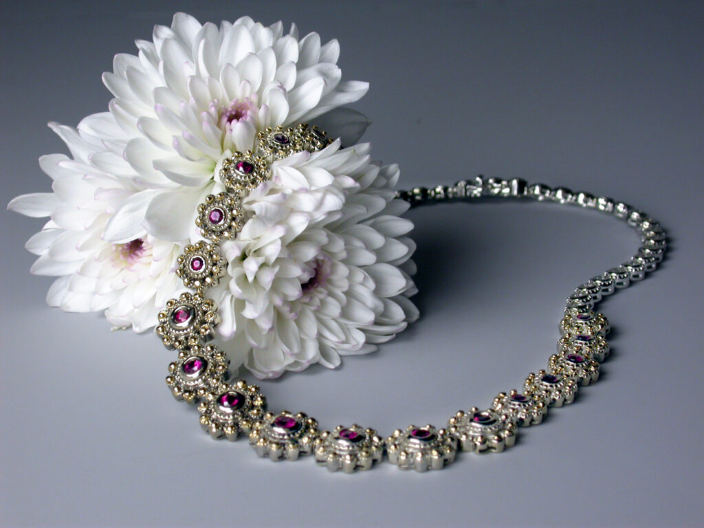 All about rubies – Secrète Fine Jewelry